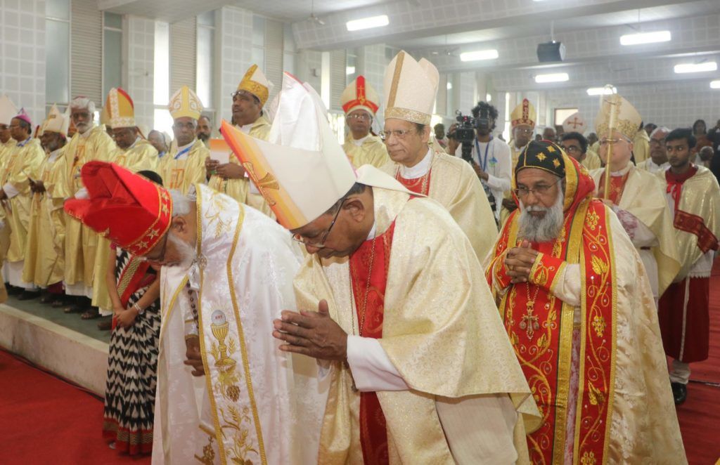 Katoliset piispat varoittavat hindunationalismista uskonnollisten ...